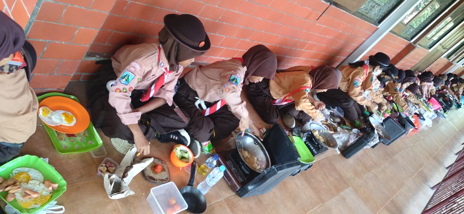 Angkat Tema "Penggalang Tangguh Mengabdi Tanpa Batas" Kwarran Krian ...