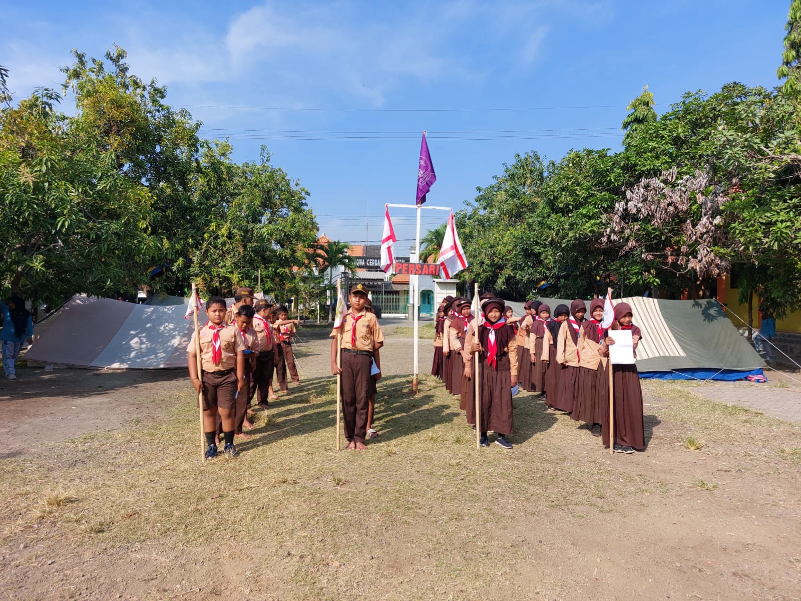 Tanamkan Rasa Cinta Alam dan Kerjasama, Pramuka Penggalang SDN ...